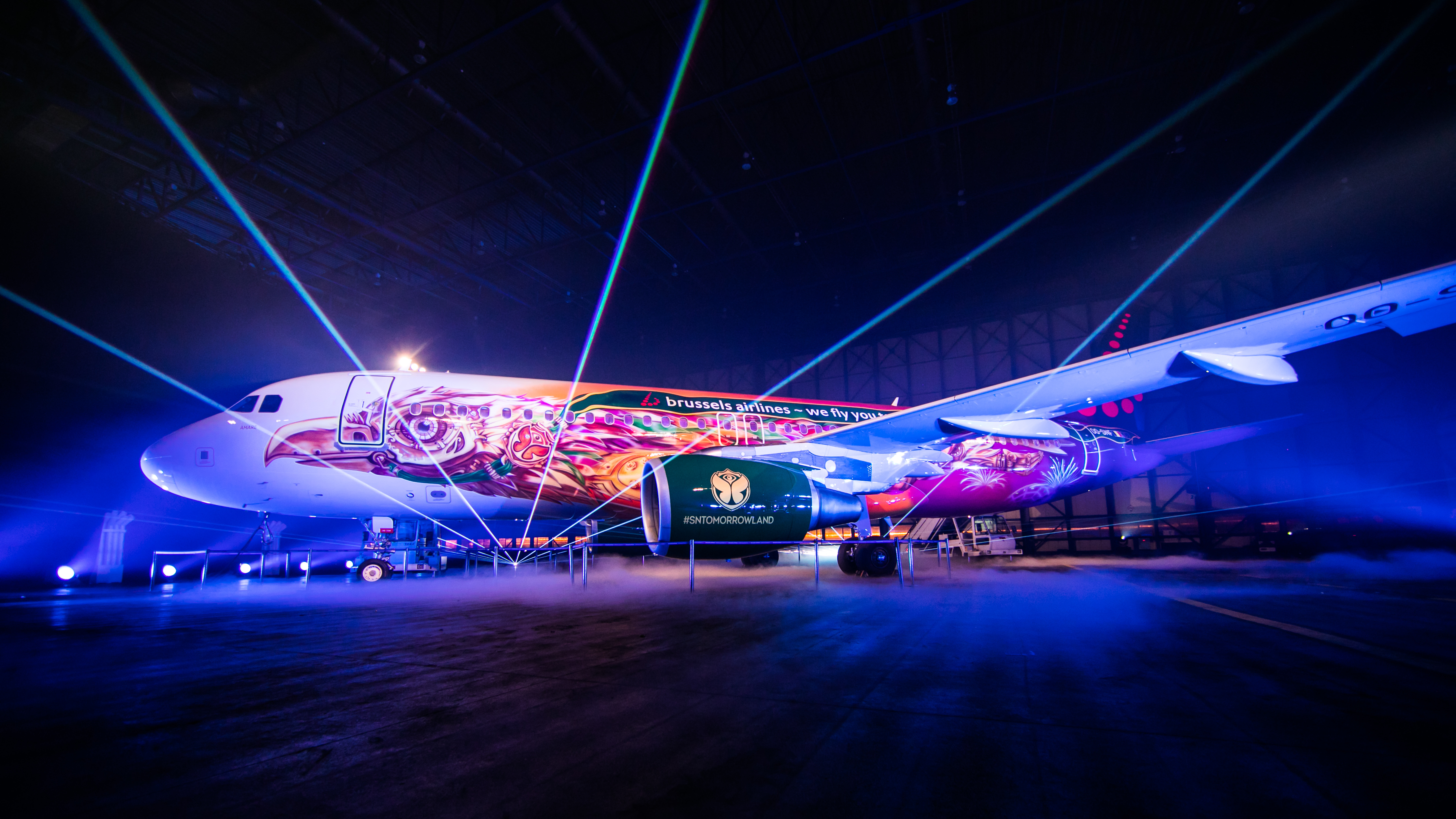 Brussels Airlines & Tomorrowland creëren speciaal TML vliegtuig "Amare ...