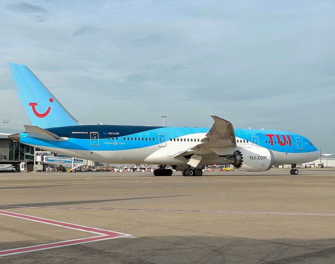 TUI fly blaast 20 kaarsjes uit - Travel Like A Pro